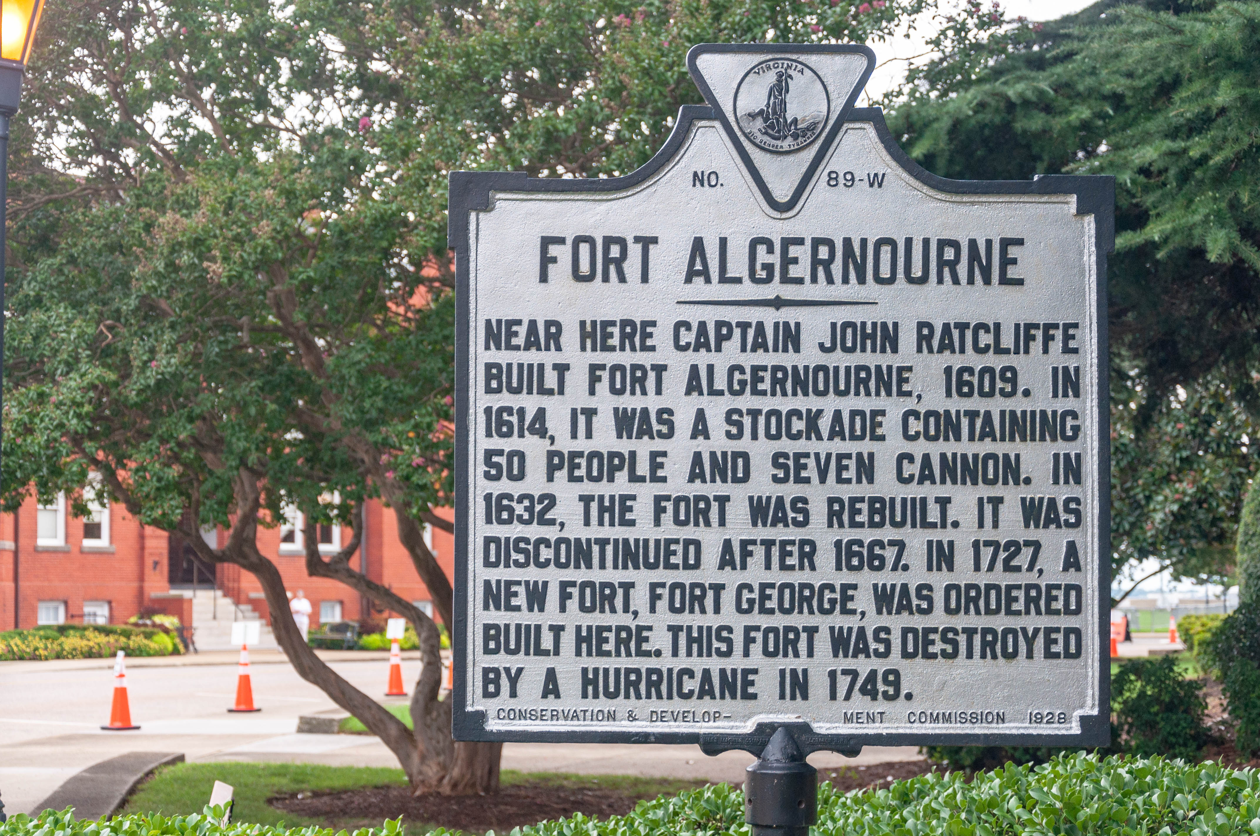 _DSC0201 – Virginia History Podcast