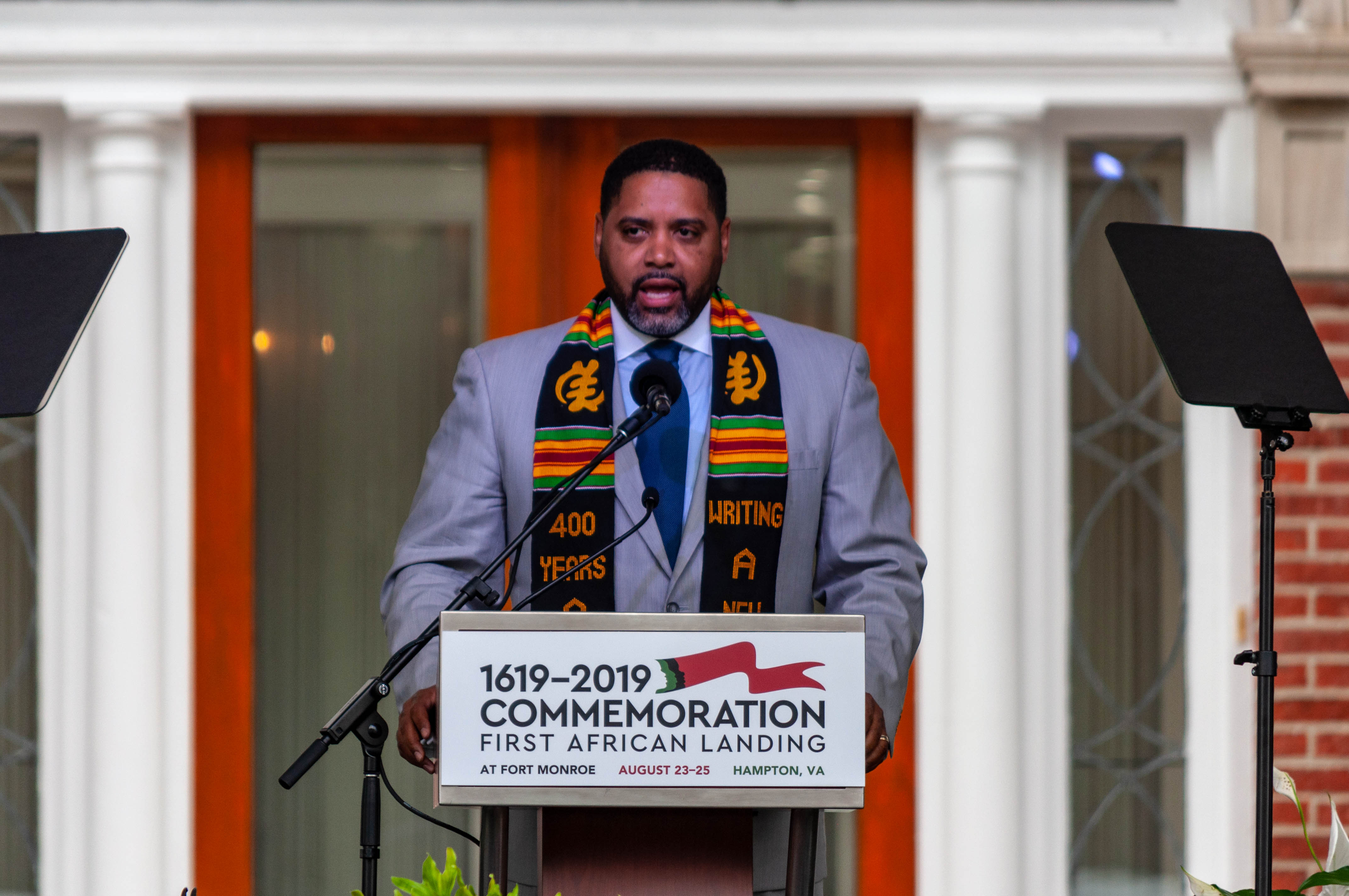 _DSC0371 – Virginia History Podcast