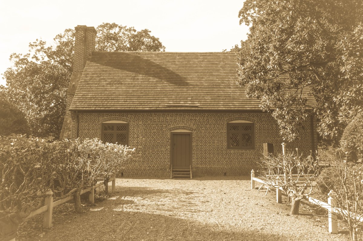 Special Halloween Episode – Haunted Thoroughgood – Virginia History Podcast